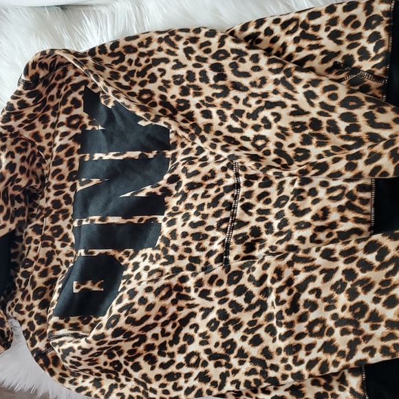 Sweaters | Vintage Victorias Secret Pink Leopard Print Hoodie Hart To ...